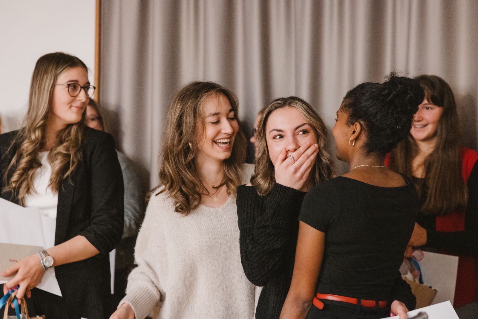 Die Bündnermeisterin FaGe 2024 steht fest! - Bündner Spital- und ...